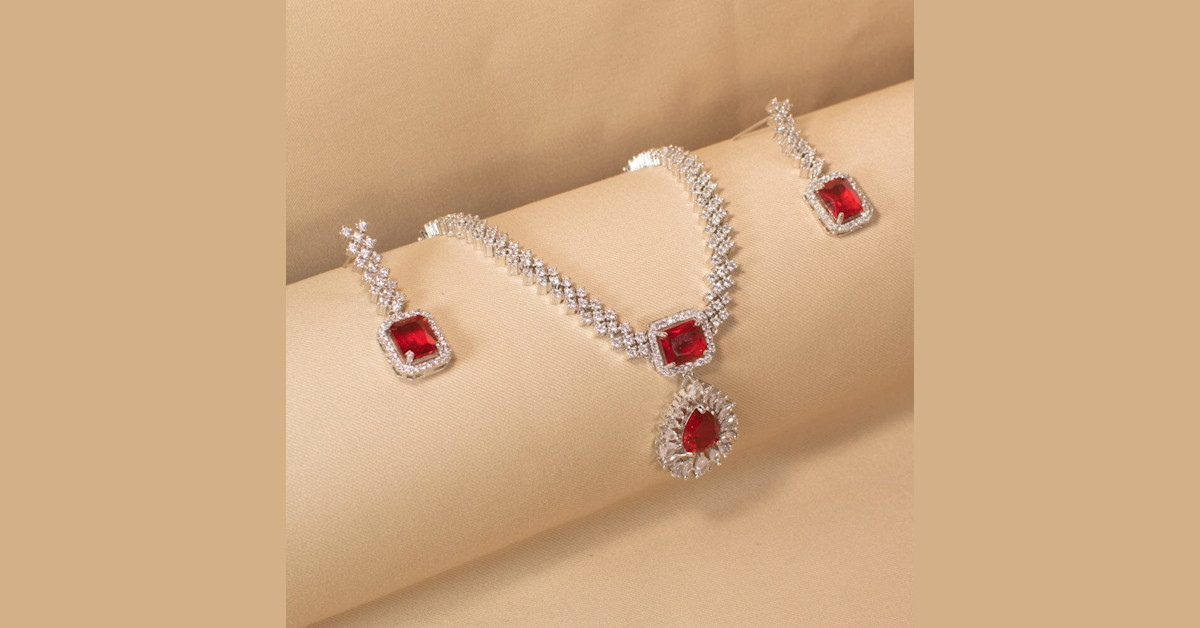 Rishma Crystal Necklace Set - Red – Blingvine