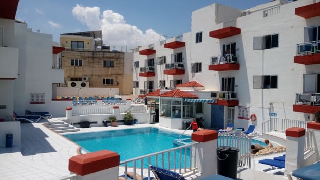 Clubclass Malta é boa? Depoimento Real de estudante