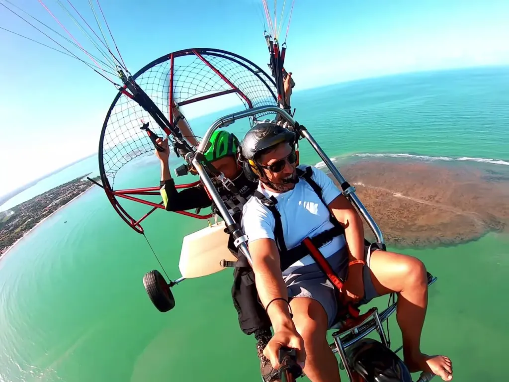 Paratrike - Voo panorâmico na programação de verão do La Torre