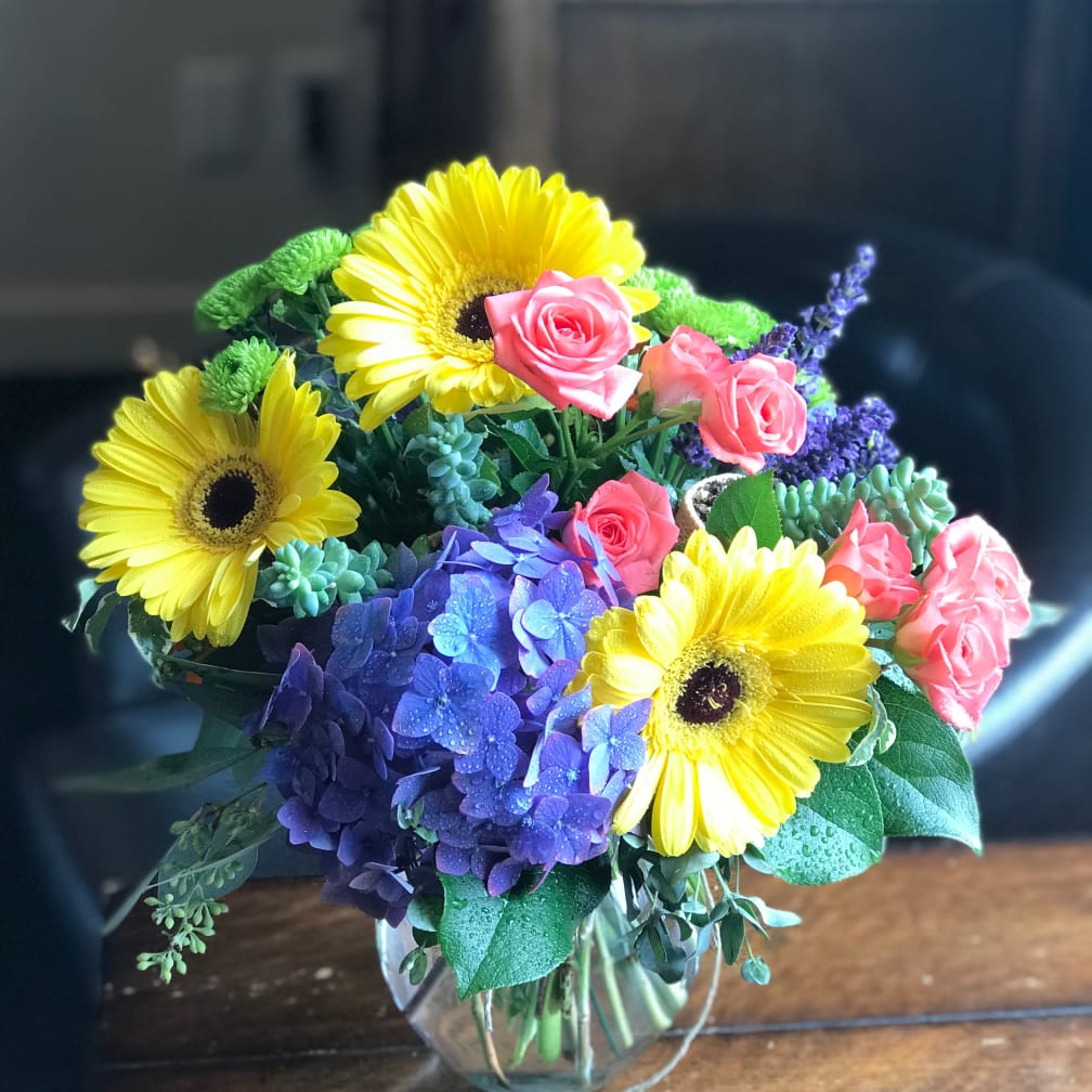 Newport Florist | Flower Delivery by Newport Florist and Gifts