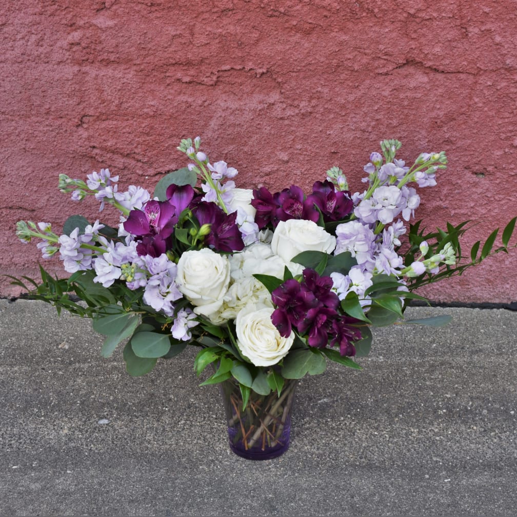Hutchinson Florist | Flower Delivery by Crow River Floral & Gifts