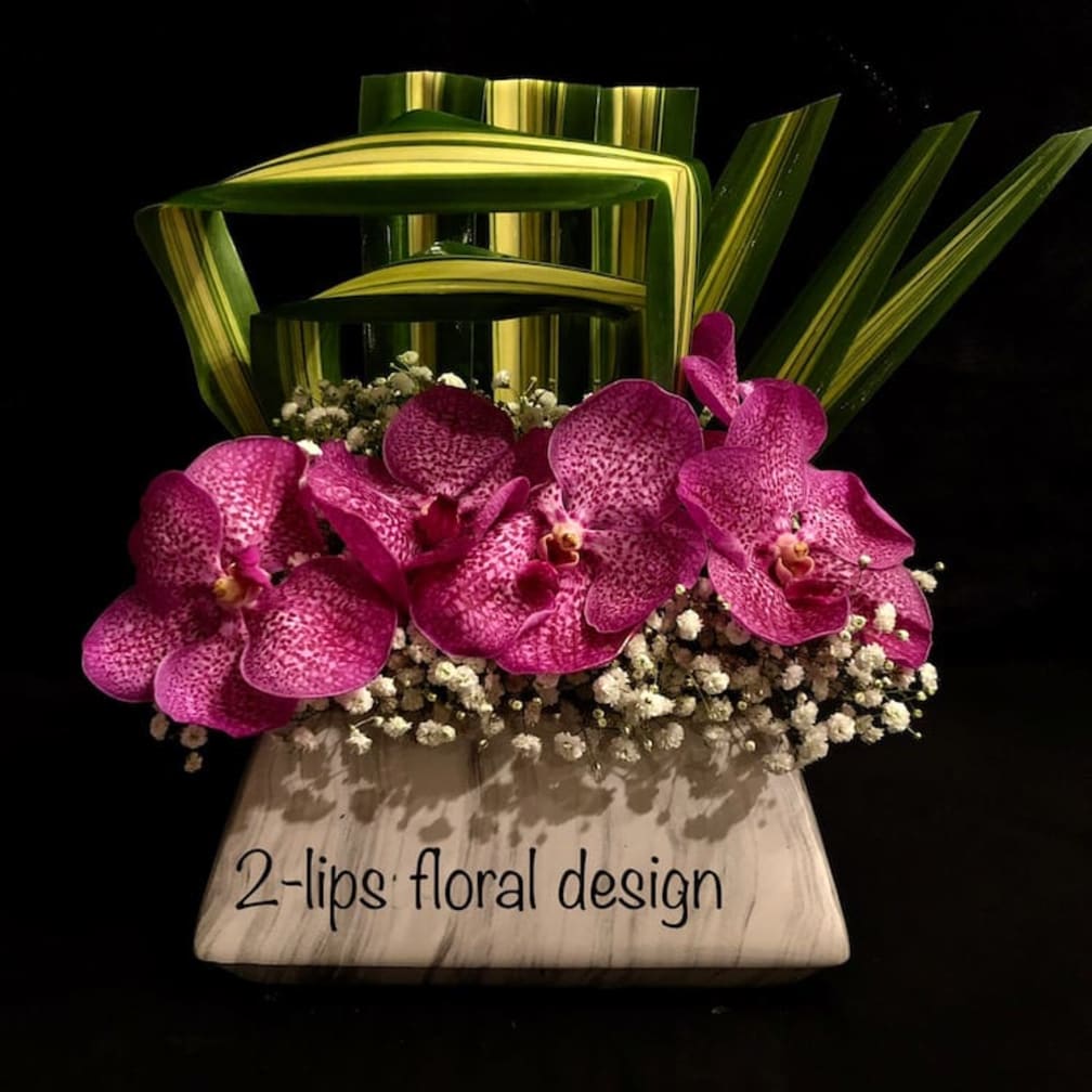Oakland Park Florist | Flower Delivery by 2 lips floral design