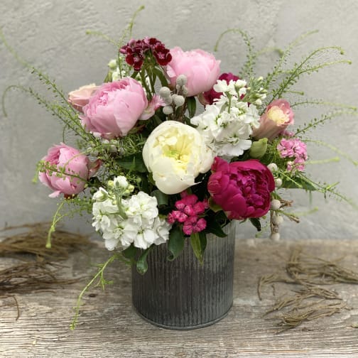 Vineland Florist | Flower Delivery by The Flower Shoppe Limited