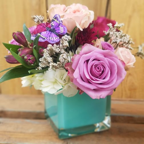 NEW CASTLE Florist | Flower Delivery by Butterfly Wish Bouquets