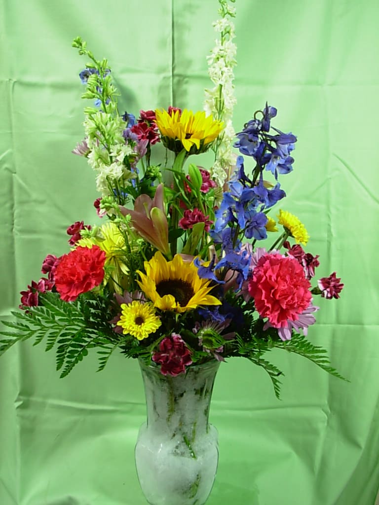 BRILLIANT GARDEN BOQUET NEW-V49 in Sumter, SC | Newton's Greenhouse and ...