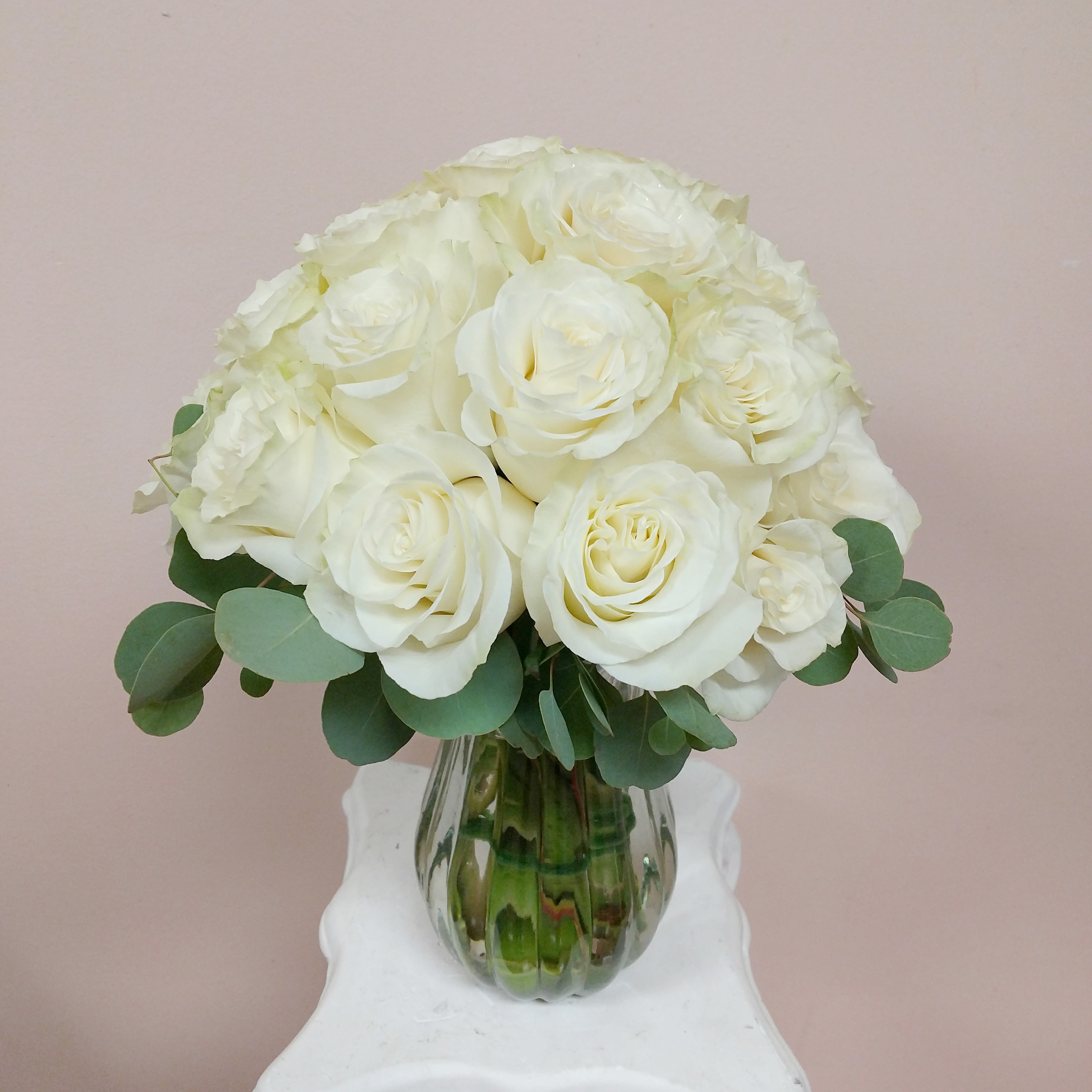 Heavenly Roses in Downey, CA | Chita's Floral Designs