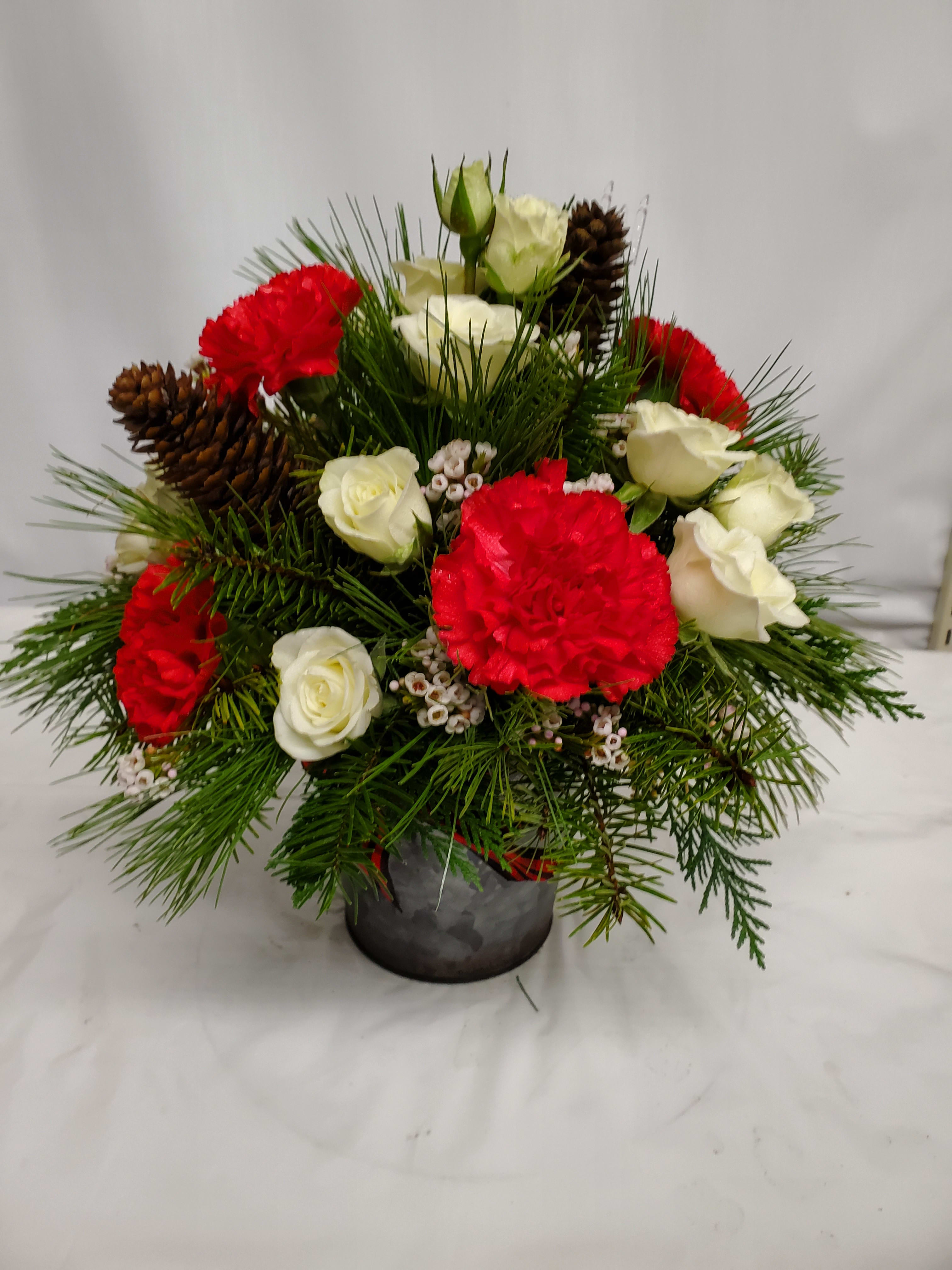 Pine cones and baby roses in Centerville, IA | The Flower Center