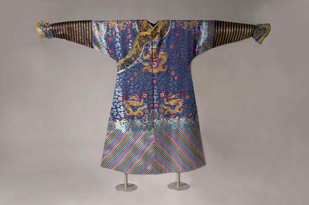 Bloomsbury Fashion Central - Man's Dragon Robe (Mang Pao)