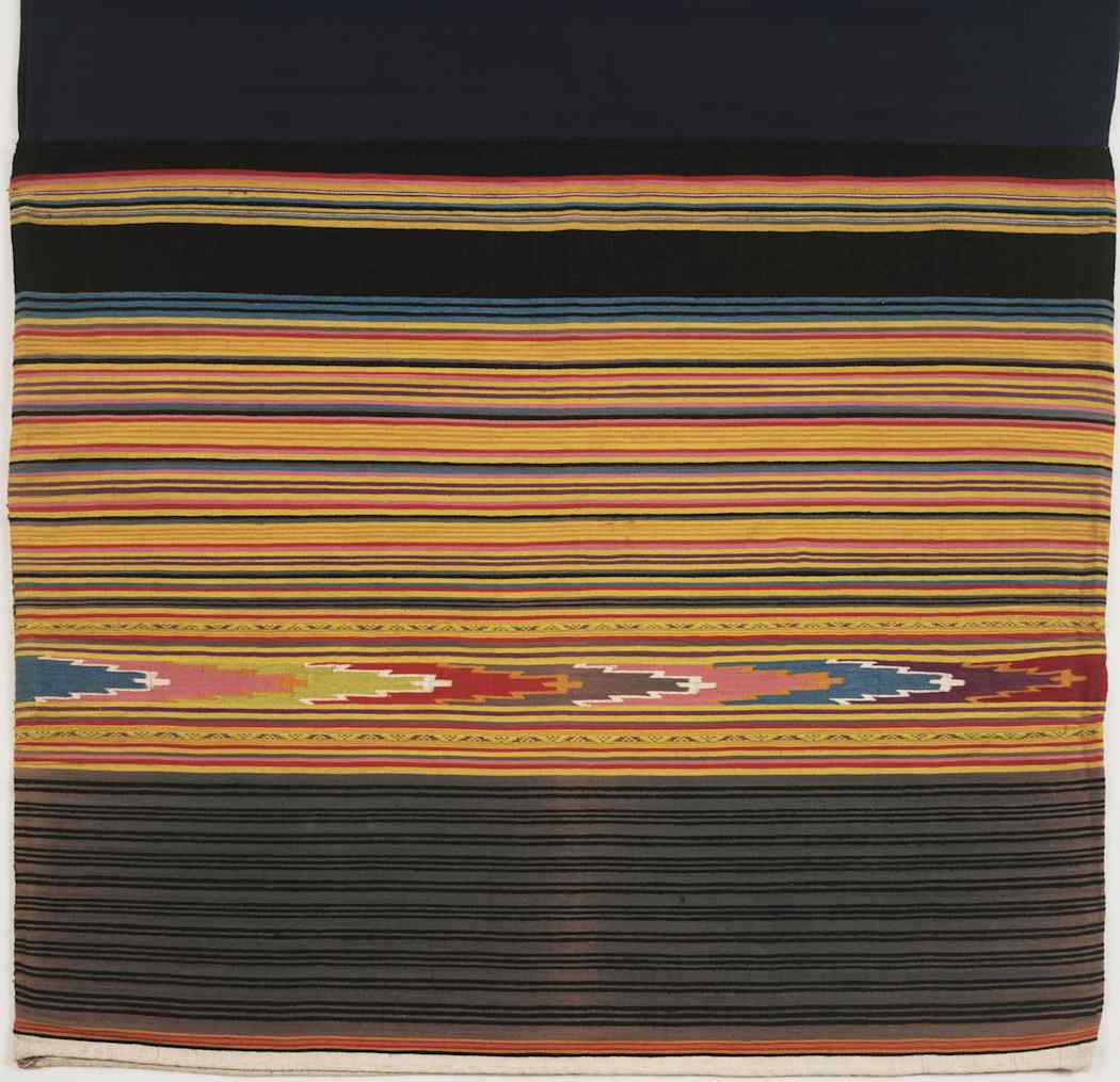 Bloomsbury Fashion Central - Woman's Skirt (Phaa Sin)