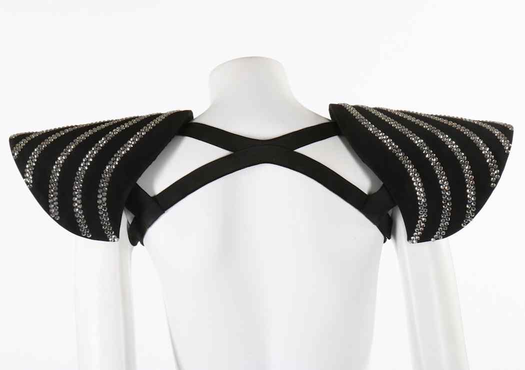 Bloomsbury Fashion Central - Shoulder Pad