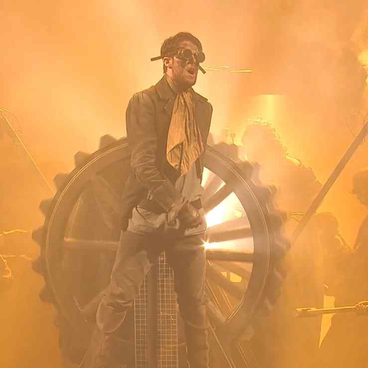 Drama Online-Frankenstein (with Benedict Cumberbatch as the creature ...