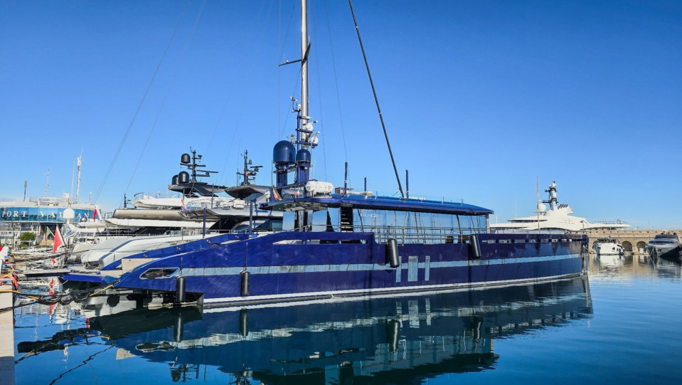 BLADE II Yacht for Sale - MMGI SHIPYARD Luxury Yacht