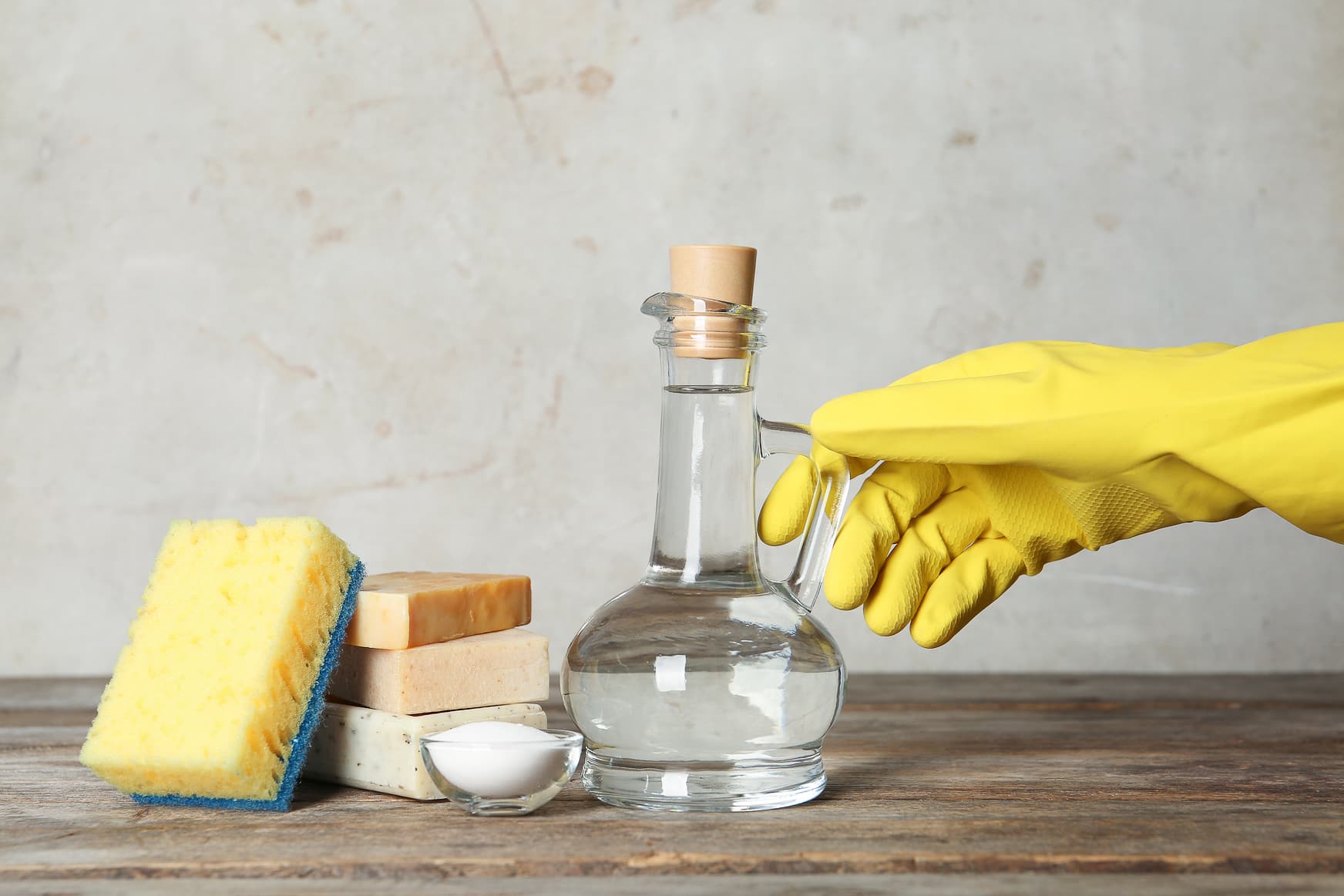 How To Use White Vinegar For Cleaning | Cleaning with Vinegar