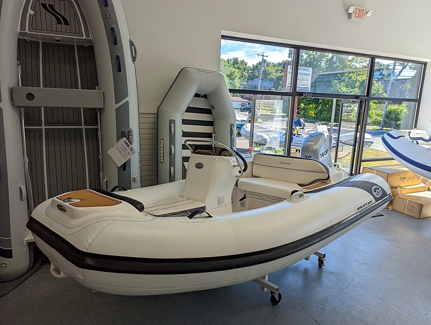 2023 Walker Bay Generation 360 / Honda 50HP