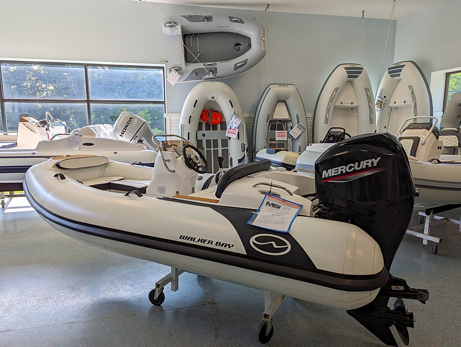 2023 Walker Bay Generation 360, Mercury 40HP