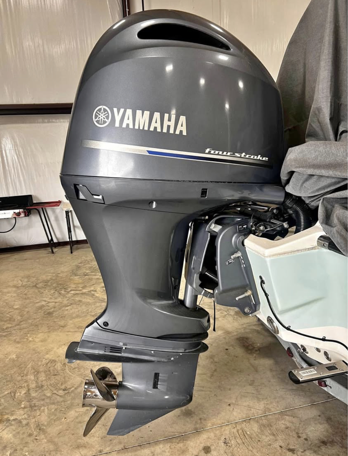 yamaha 200hp 4-stroke outboard motor