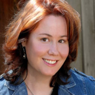 Angie Fox's Instagram, Twitter & Facebook on IDCrawl