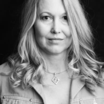 Renee Rose's Instagram, Twitter & Facebook on IDCrawl