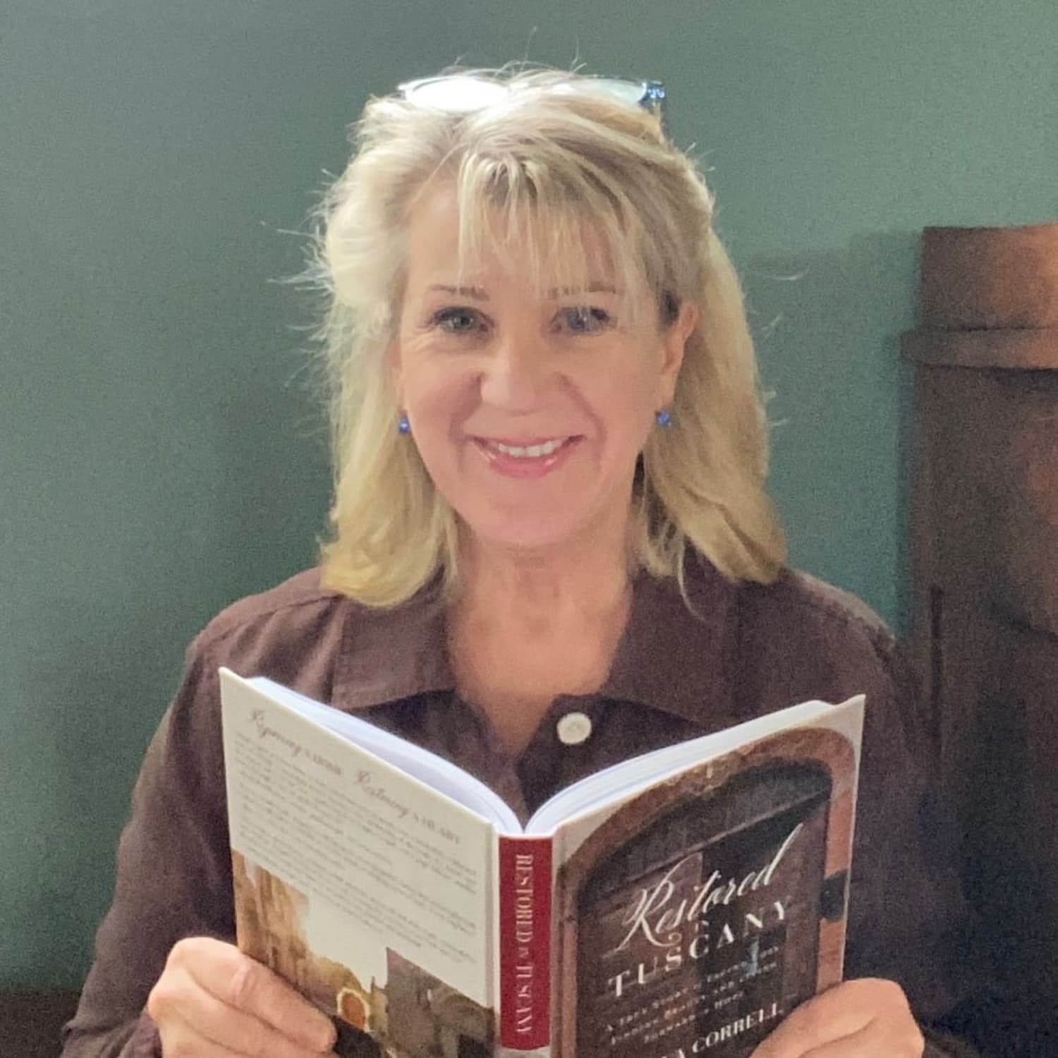 Angela Correll | Booklisti