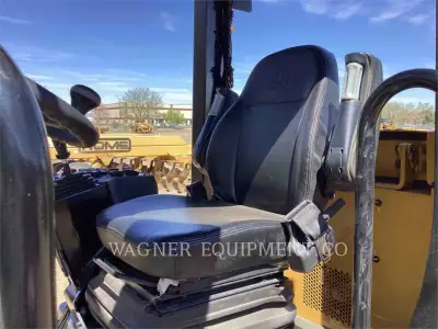 Used 2022 Caterpillar CS44B Compactor for sale.