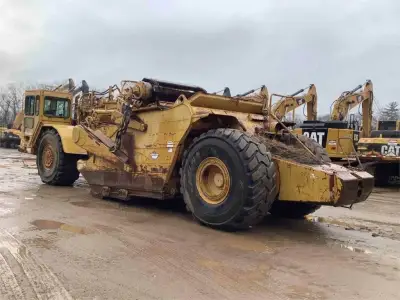 Used 2000 Caterpillar 623F Scraper for sale.
