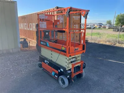 Used 2022 JLG AE1932 Lift for sale.