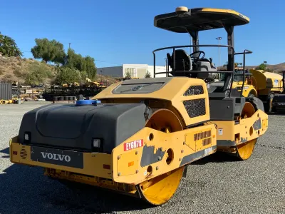 Used 2017 Volvo DD110B Compactor #A2691455 for sale