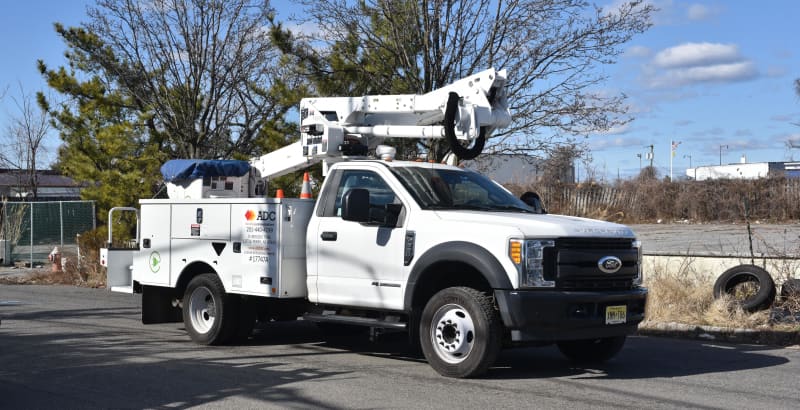 Used 2017 Altec AT40G Bucket truck #A6400735 for sale