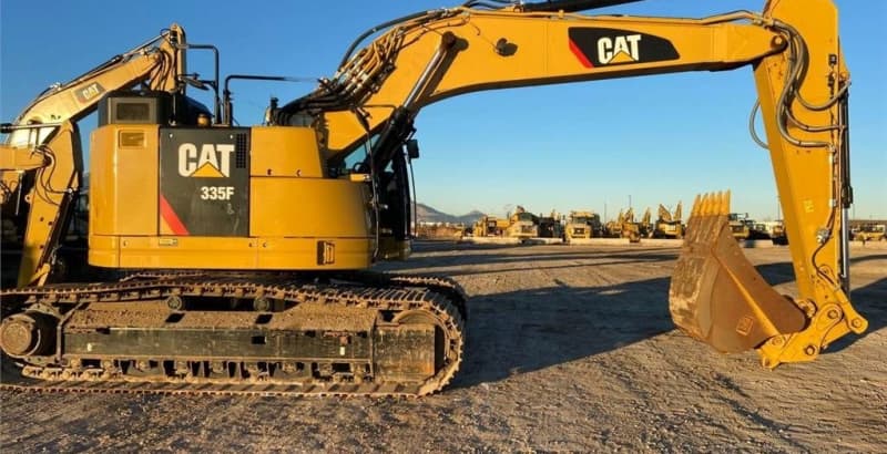 Usado 2020 Caterpillar 335F TH Excavadora en venta.
