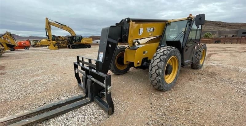 Usado 2023 Caterpillar TL943 CB #A9344351 en venta.