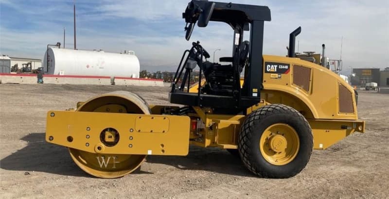Used 2022 Caterpillar CS44B Compactor #A1040871 for sale