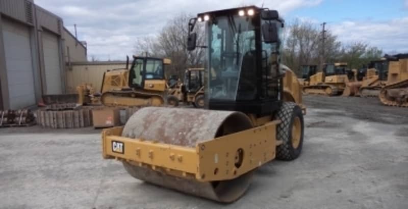 Used 2019 Caterpillar CS44B Compactor #A3435650 for sale