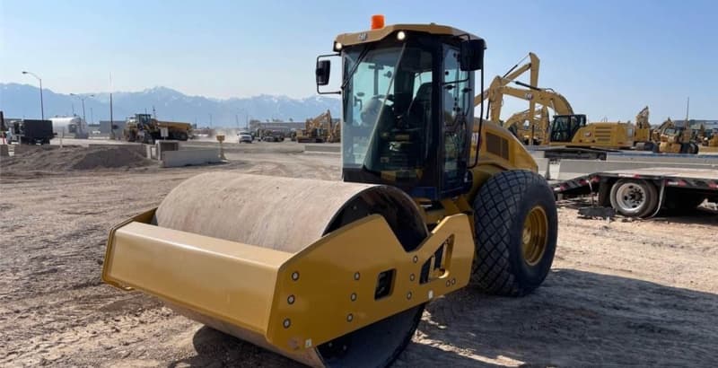 Used 2022 Caterpillar CS12 GC Compactor for sale.