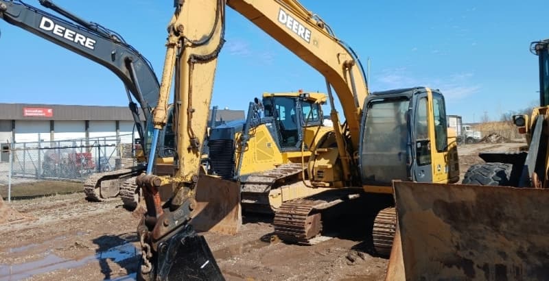Usado 2004 John Deere 135C Excavadora #A7308656 en venta.