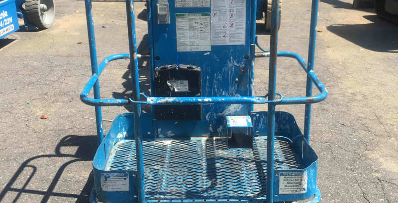 2011 Genie Z-40/23N RJ Articulating #A0736403 en venta..