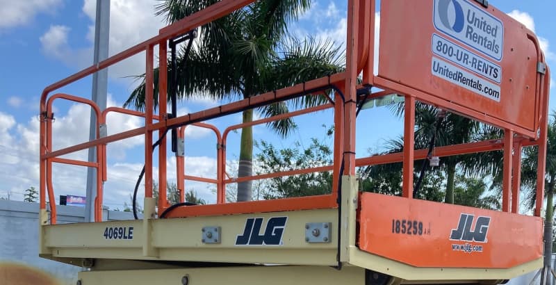 Used 2017 JLG 4069LE Lift #A6205384 for sale - Boom & Bucket