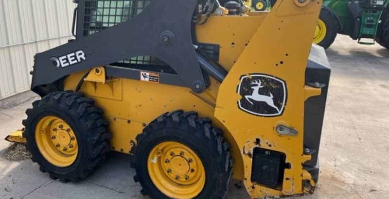 Usado 2021 John Deere 318G Minicargador #A3622749 en venta.