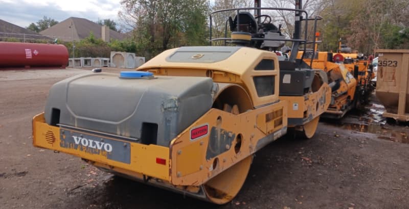 Used 2013 Volvo DD110B Compactor #A1298511 for sale