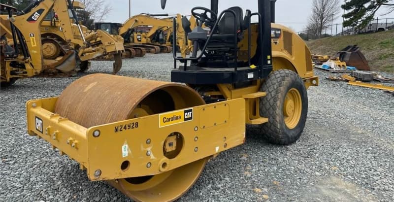 Used 2019 Caterpillar CS44B Compactor #A3553851 for sale