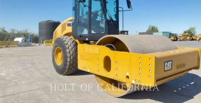 Used 2017 Caterpillar CS74B Compactor #A6355600 for sale