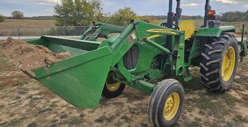 Used 2010 John Deere 5045D #A8491579 for sale