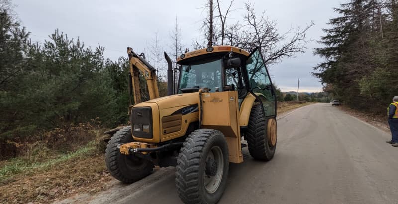 Used 2004 Challenger MT465B #A2334450 for sale