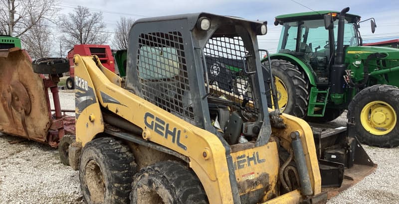 Used 2015 Gehl R220 Skid steer loader #A3138856 for sale