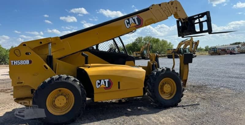 Used 2005 CATERPILLAR TH580B Telehandler #A6898649 for sale