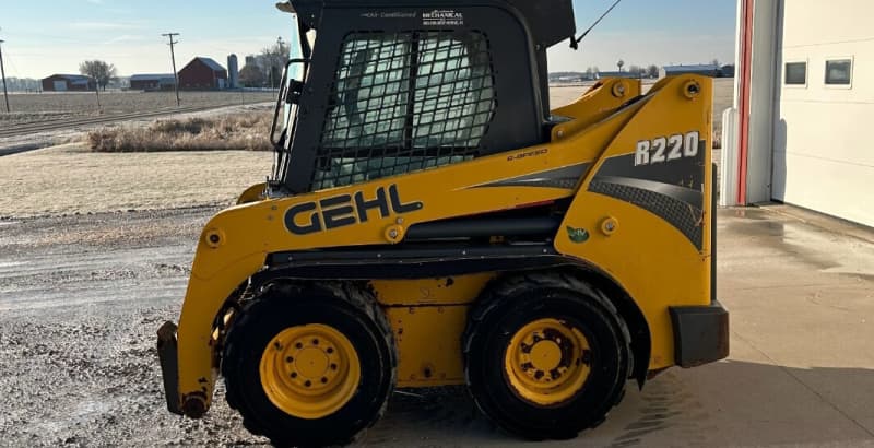 Used 2017 Gehl R220 Skid steer loader #A0824763 for sale
