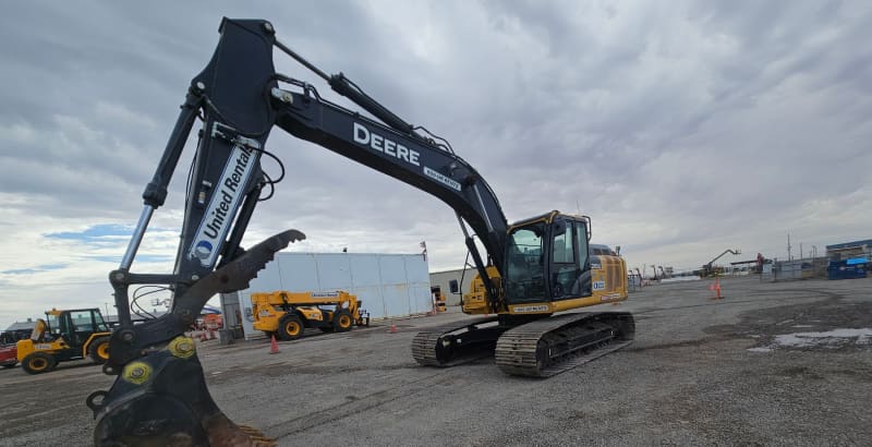 Used 2018 John Deere 210G LC Excavator #A7165976 for sale
