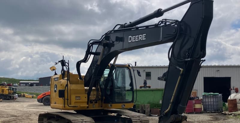 Used 2022 John Deere 245G LC Excavator #A4992836 for sale