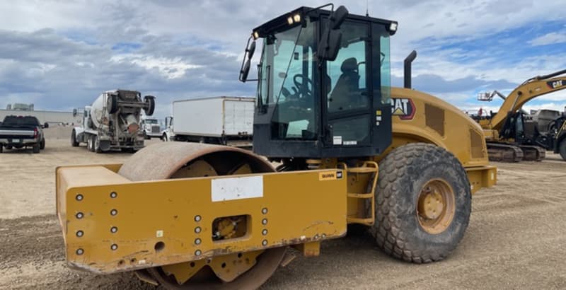Used 2019 Caterpillar CS78B Compactor #A8731597 for sale