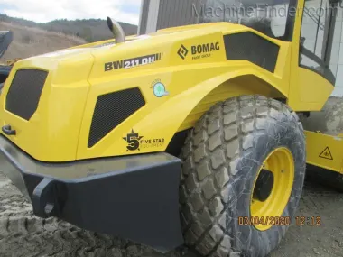 Used BOMAG Heavy Equipment for sale - Boom & Bucket
