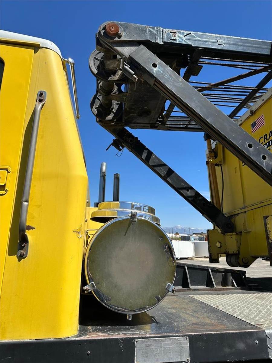 Used American Heavy Equipment for sale - Boom & Bucket